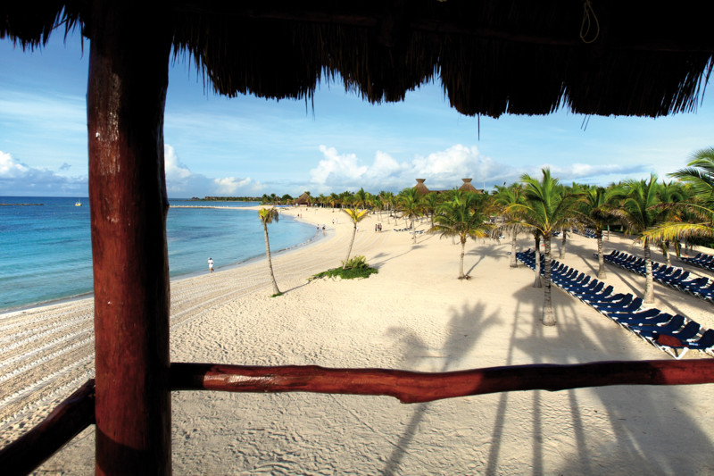 Barcelo Maya Colonial Packages