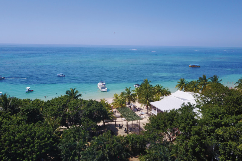 Henry Morgan Resort Roatan Packages