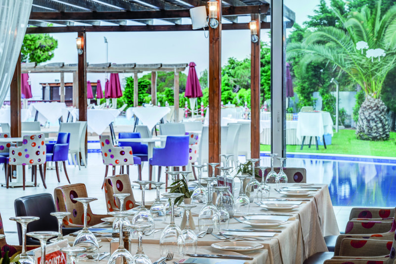 Kinetta Beach Resort and Spa Forfaits | Forfait de dernière Minute ...