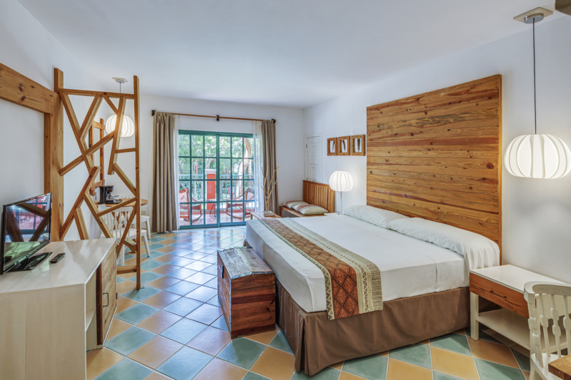 Sol Turquesa Beach Packages