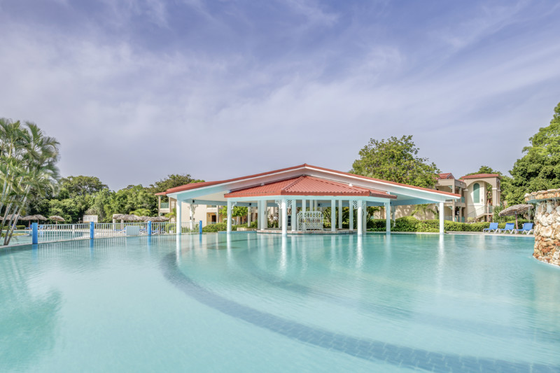 Sol Turquesa Beach Packages